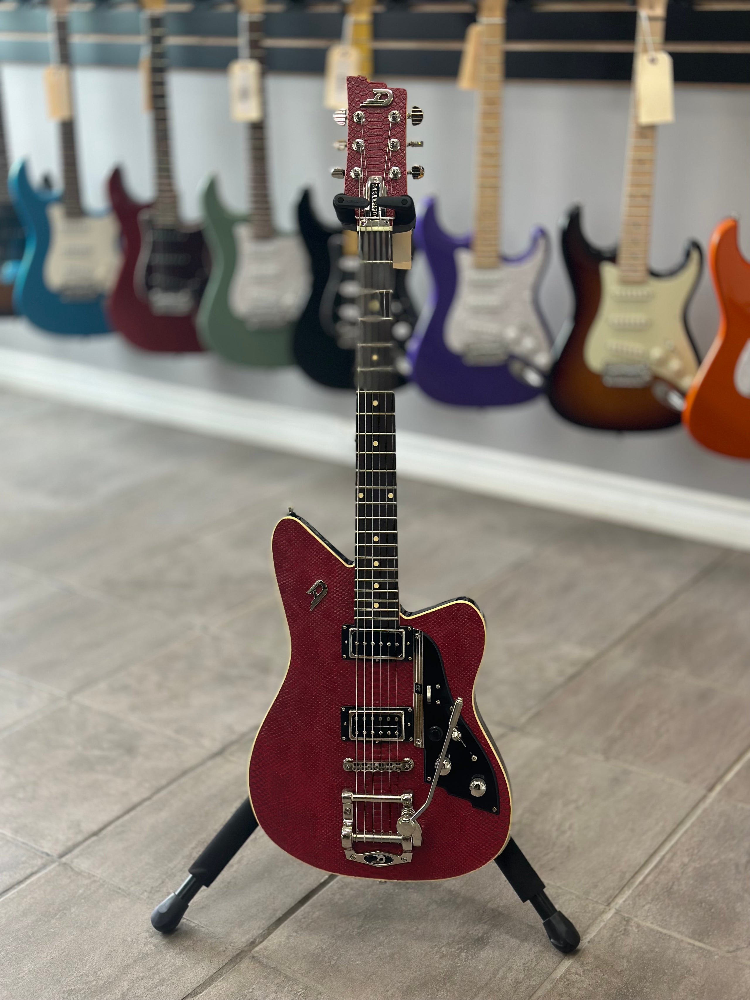 Duesenberg Sascha Paeth Signature Snake Red | Crossroad Music